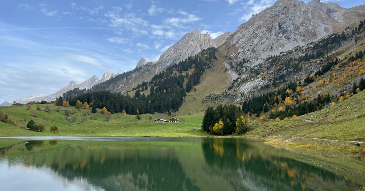 Lac des Confins à La Clusaz : activités, randos et événements uniques