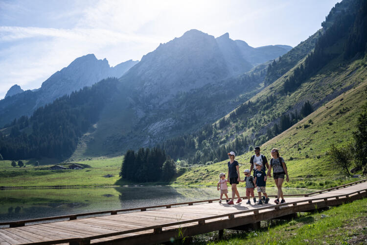 Lac des Confins à La Clusaz : activités, randos et événements uniques